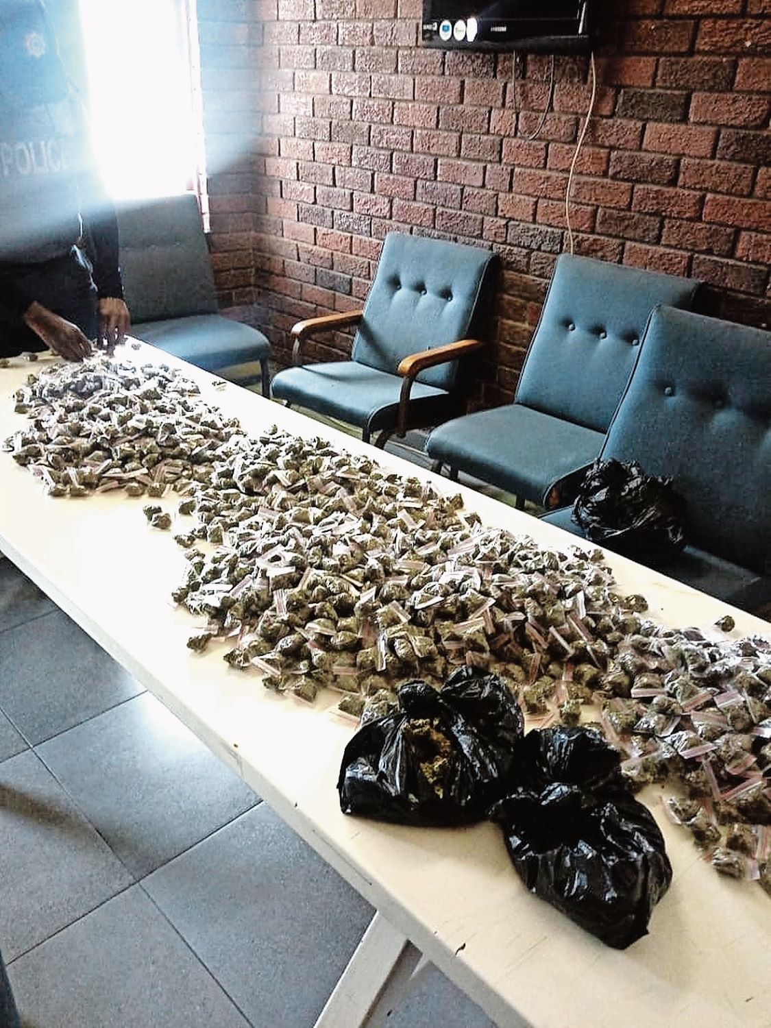 Ga-Nala drug dealer busted with R70 000 worth of dagga | Witbank News