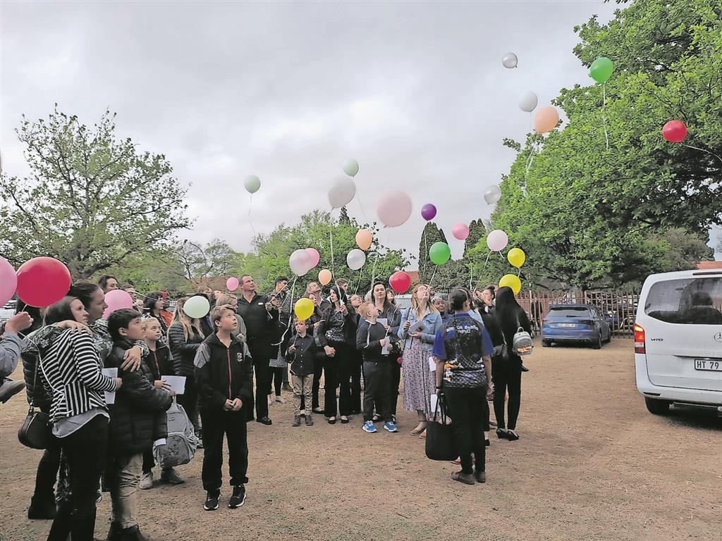 Kanker-vegtertjie se ouers sê dankie vir ondersteuning na afsterwe ...