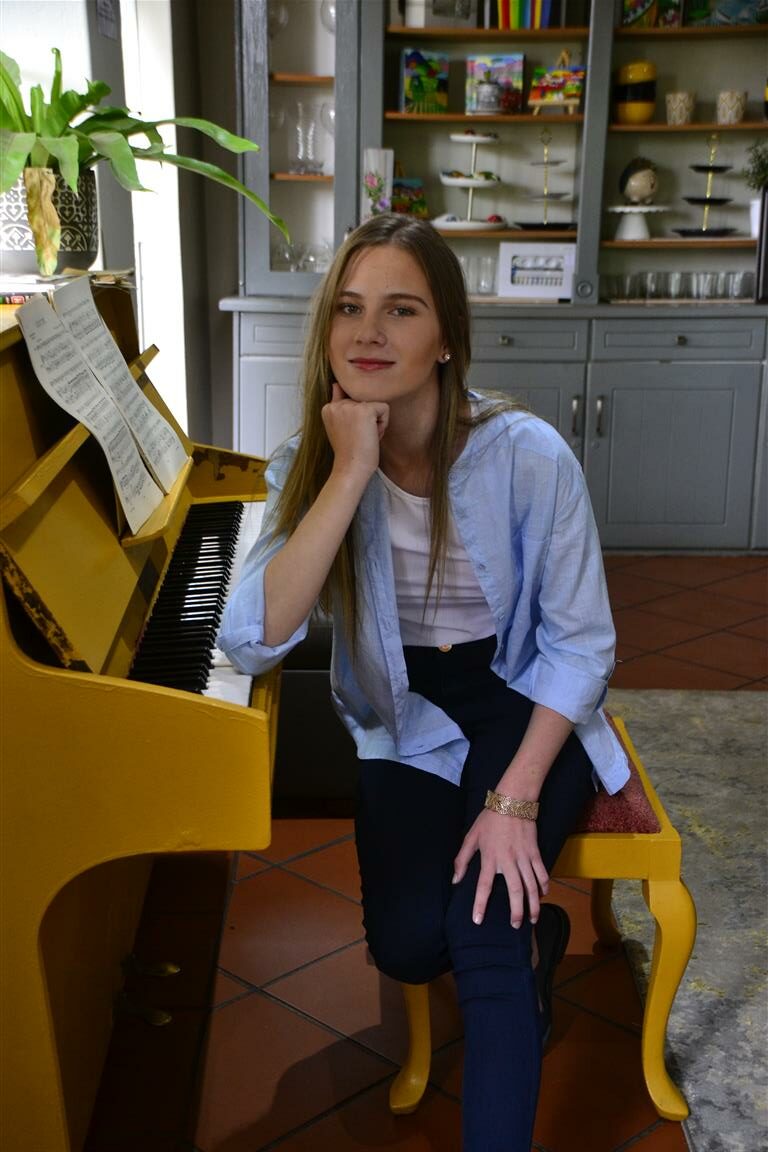 Five beauties take the modelling world by storm | Witbank News