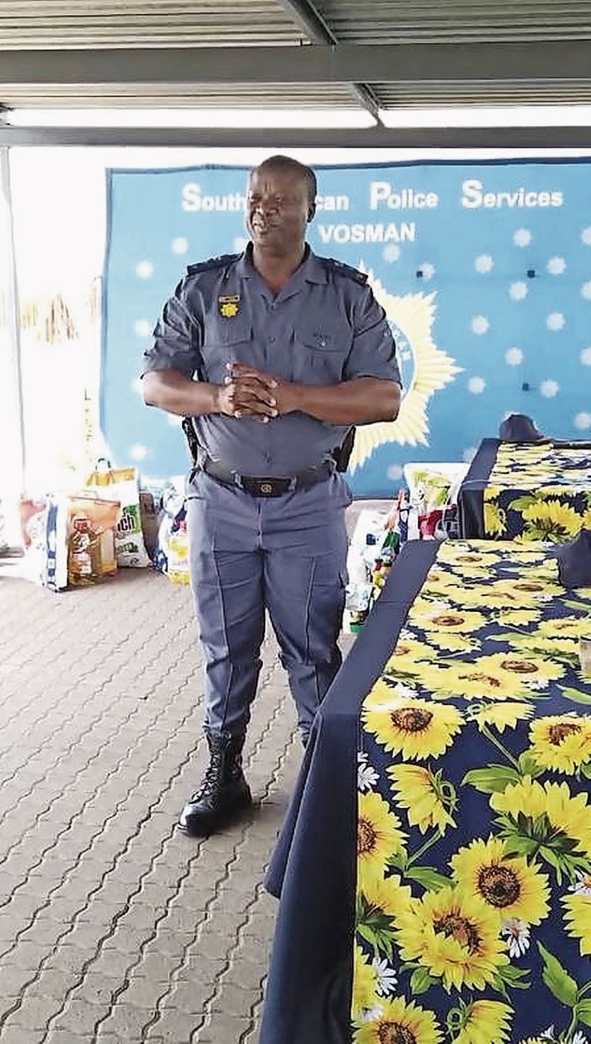 Vosman Police and locals team up against poverty | Witbank News
