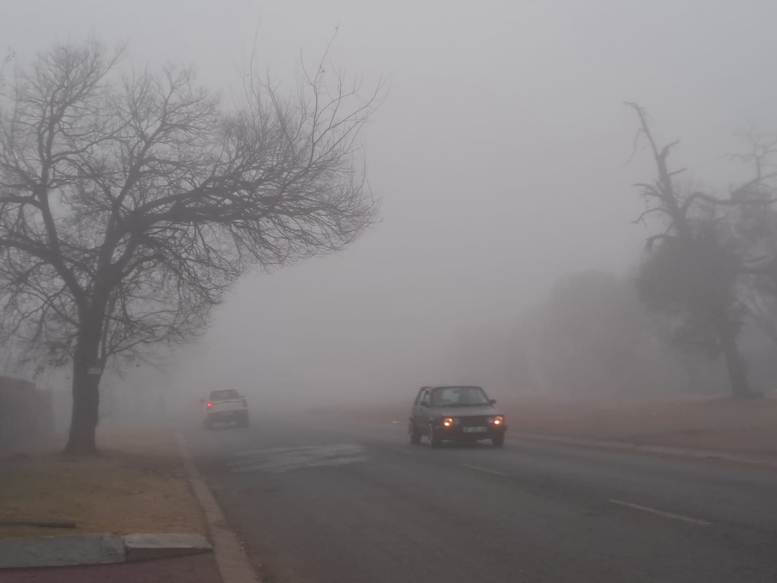 Thick mist covers Highveld region, drivers urged to exercise caution ...