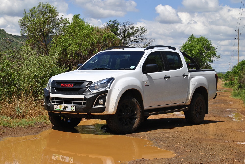 X (Rider) factor and three-litre power hits Isuzu D-Max's high | The ...