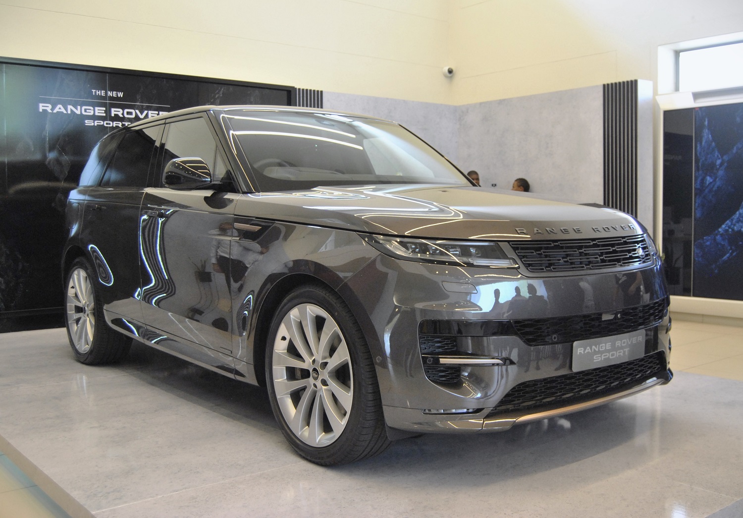 WATCH: New Range Rover Sport makes its mark on South Africa | The Citizen