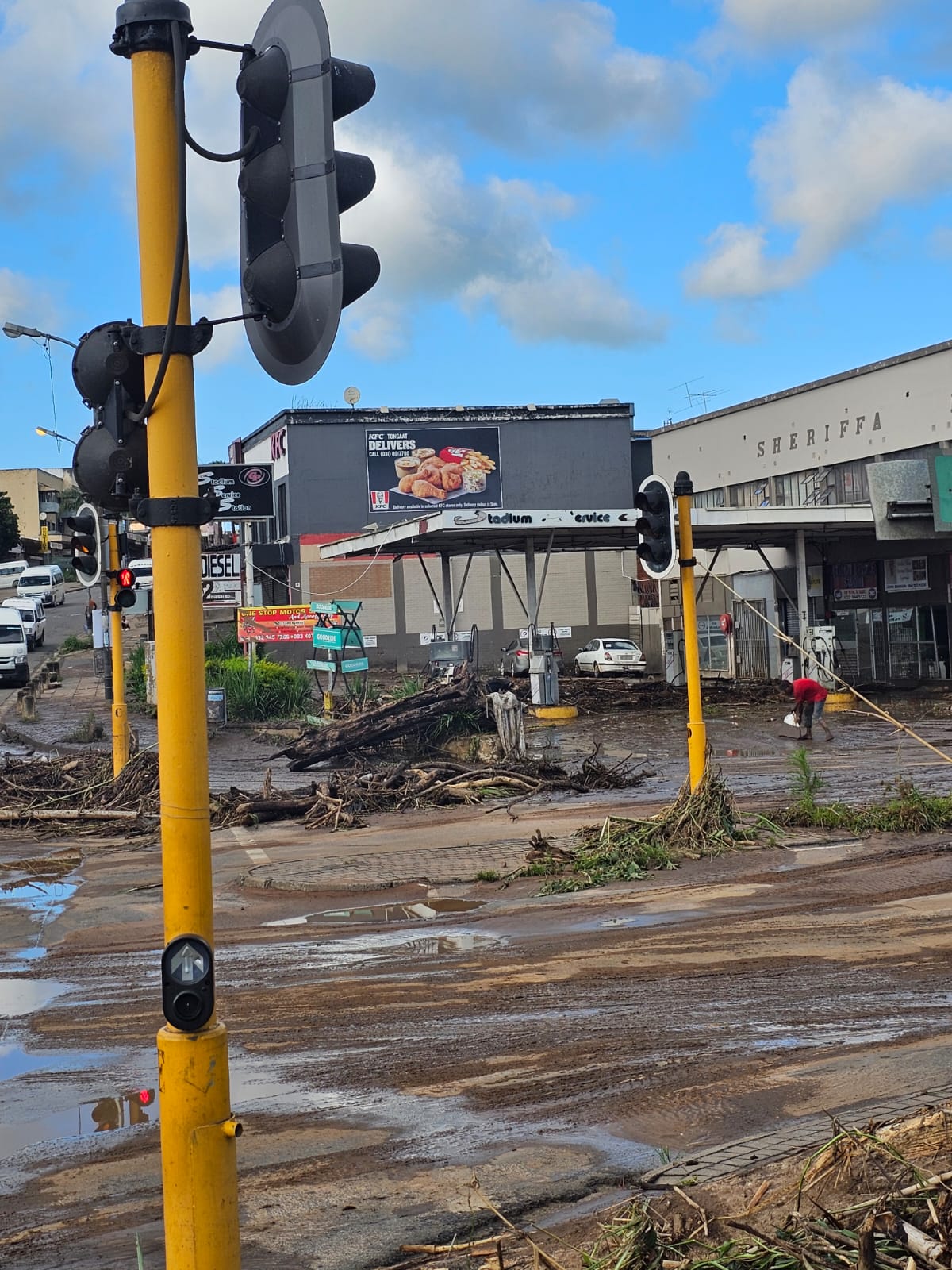 PICTURES: At least 4 people missing, roads washed away in KZN flash ... PICTURES: At least 4 people missing, roads washed away in KZN flash ...
