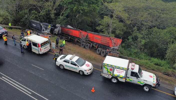 Two seriously injured in N2 truck crash near Empangeni | Zululand Observer